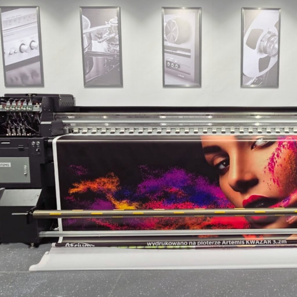 Druk tablic reklamowych na PCV, Dibondzie lub Plexi | PrintMercial